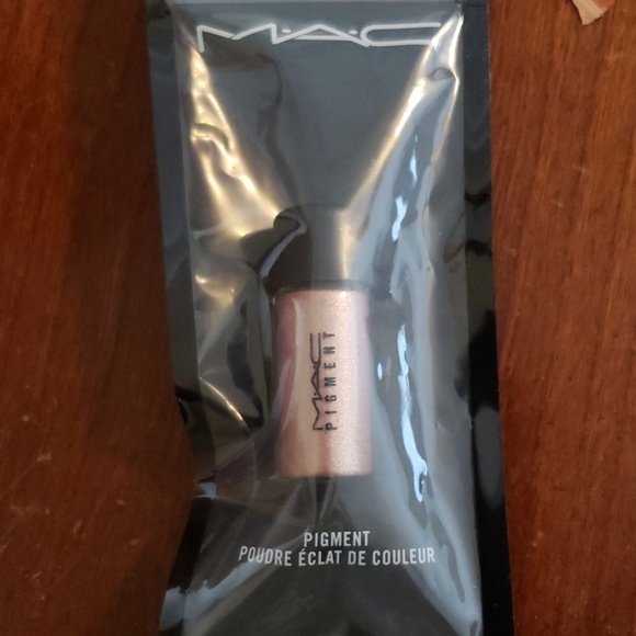 MAC Cosmetics | Makeup | Mac Pigment Colour Powder | Poshmark